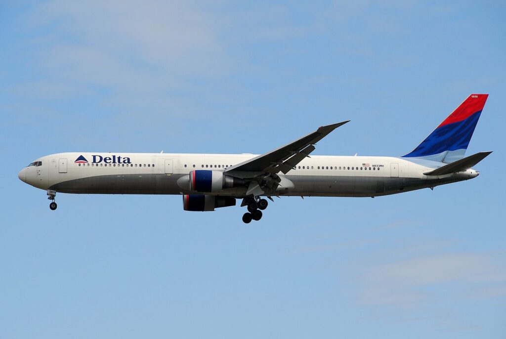 767-400: o menos popular da família 767 - Flap International